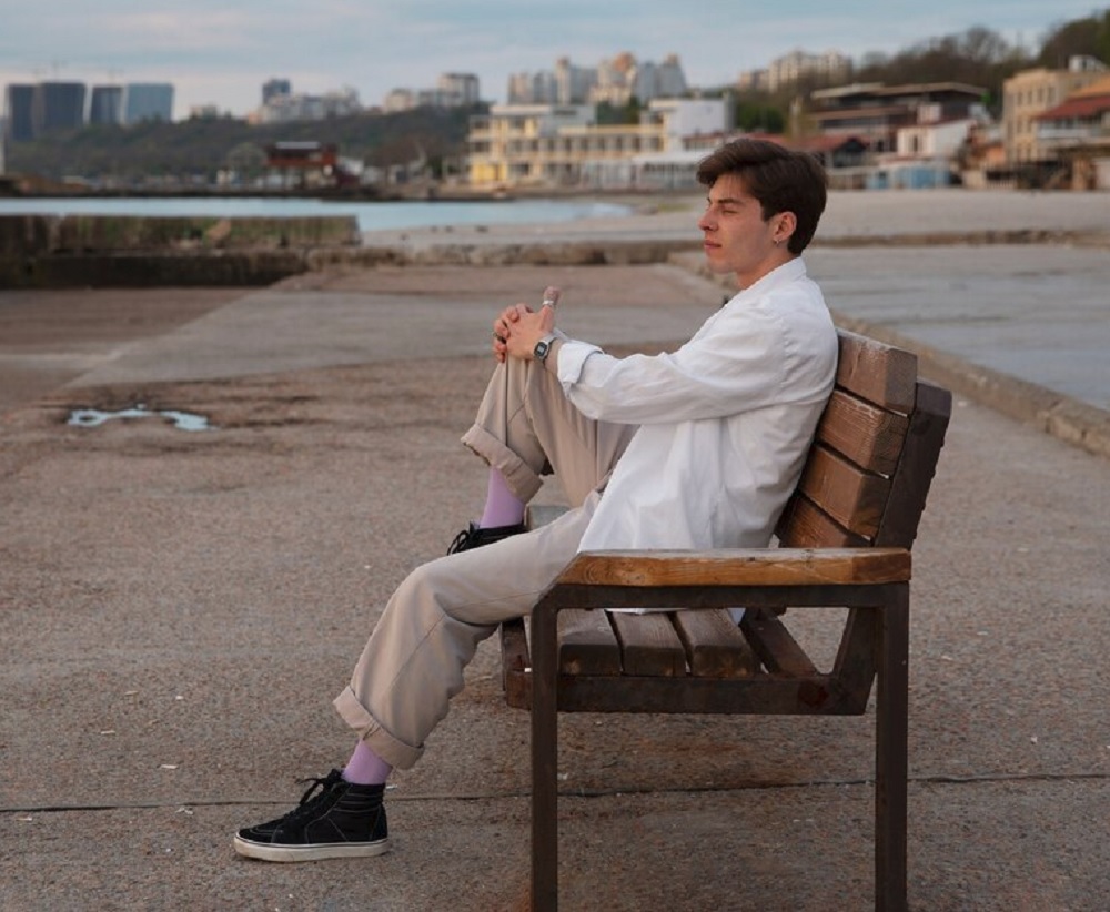 Бенчинг: что это такое и как его распознать в отношениях с мужчиной и ...